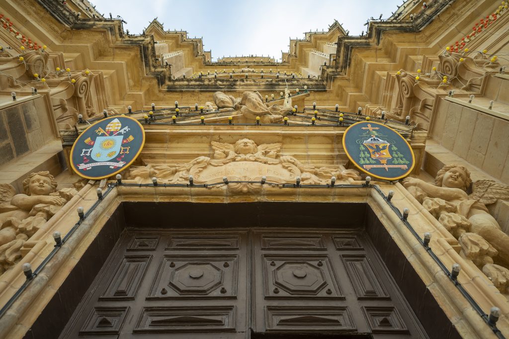 Għarb Basilica - Il-Knisja f'Għawdex